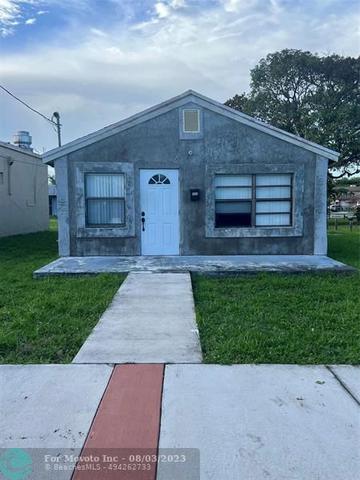 905 Martin Luther King Blvd, Pompano Beach, FL 33060 | 15 Photos - Movoto