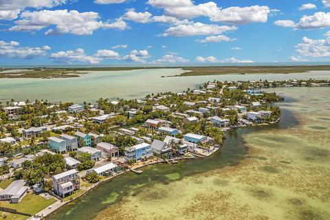 4 Shore Dr, Key West, FL 33040 - Movoto.com