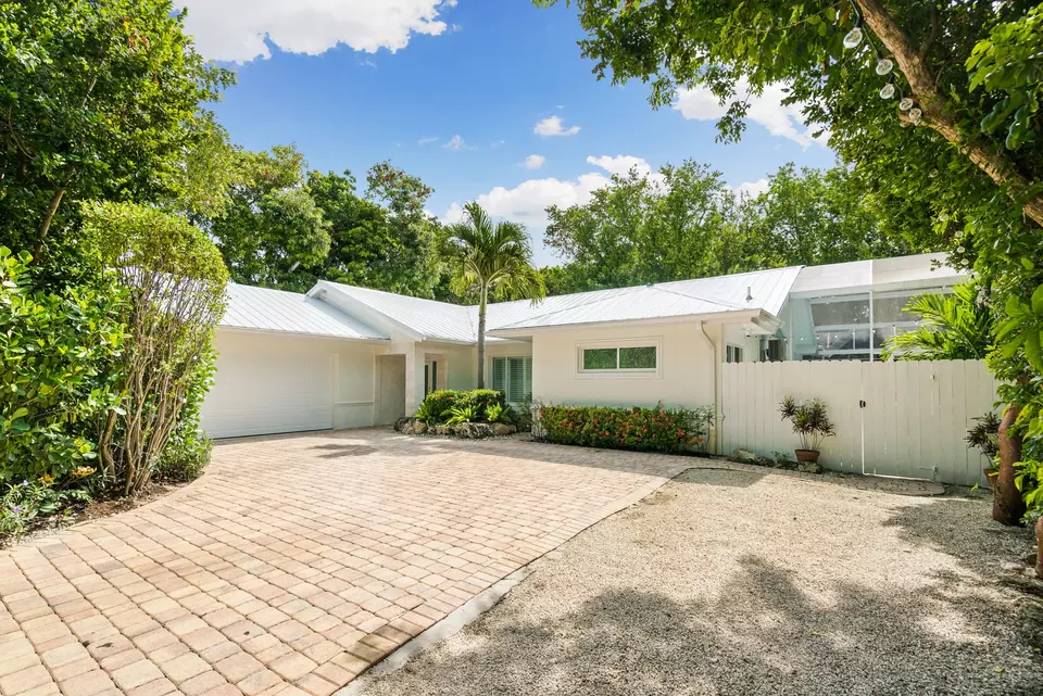 18 Flamingo Hammock Rd, Islamorada, FL 33036 | 52 Photos - Movoto