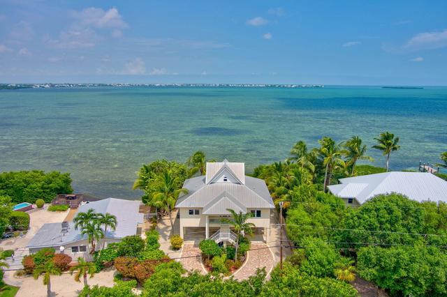 499 Sawyer Dr, Cudjoe Key, FL 33042 | 40 Photos - Movoto