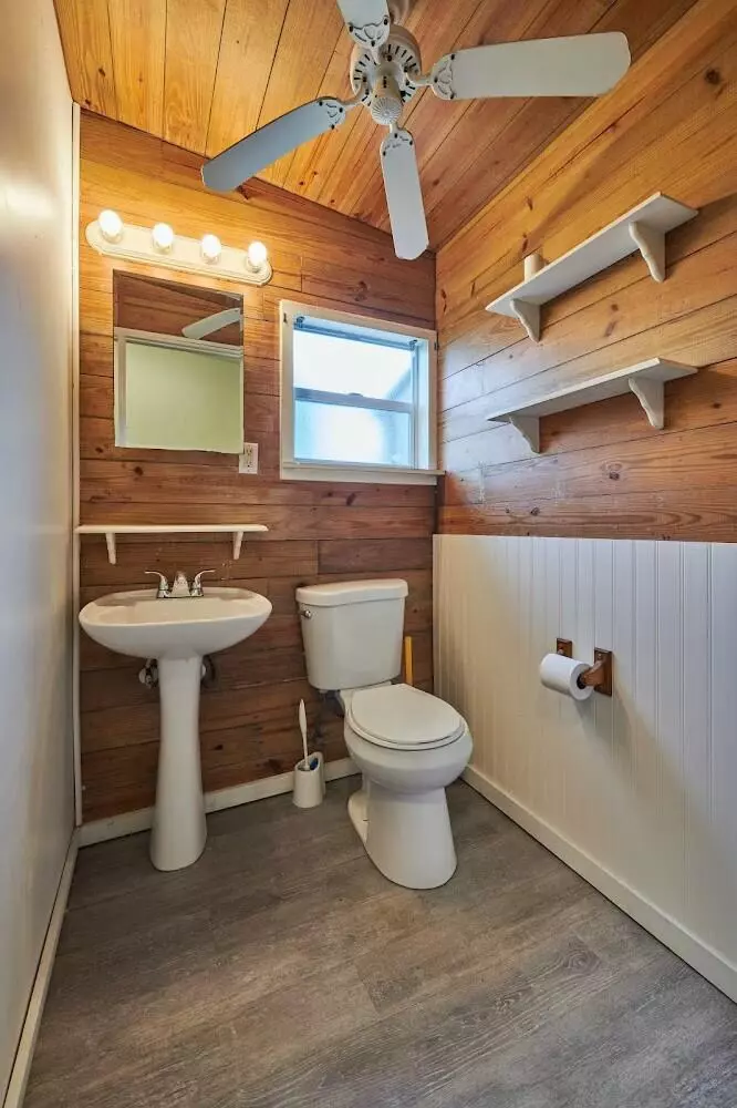 30427 Palm Dr, Big Pine Key, FL 33043 | MLS# 613427 | 9 Photos - Movoto