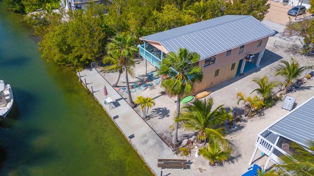 22878 Privateer Dr, Cudjoe Key, FL 33042 | MLS #613454 | 14 Photos - Movoto