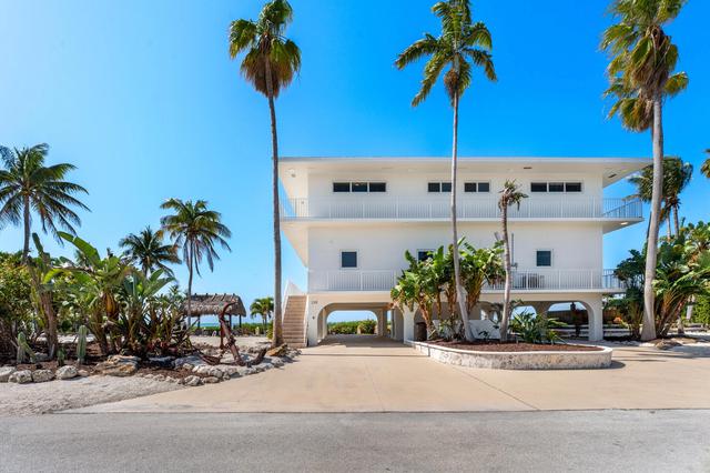 228 W Seaview Cir, Duck Key, FL 33050 | MLS# 614675 | 85 Photos - Movoto