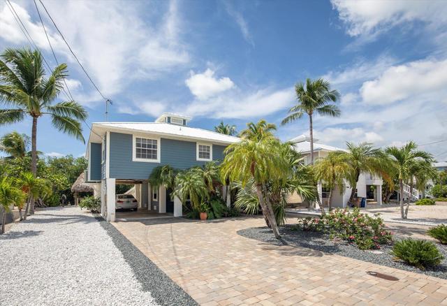 22818 Privateer Dr, Cudjoe Key, FL 33042 | MLS# 616451 | 43 Photos - Movoto