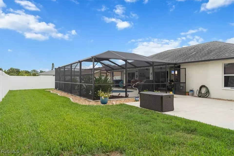 1985 Coral Point Dr, Cape Coral, FL 33990 | MLS# 2026002521 | 25 Photos ...