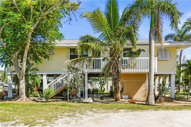 5550 Oak Ridge Ave, Fort Myers Beach, FL 33931 | 34 Photos - Movoto