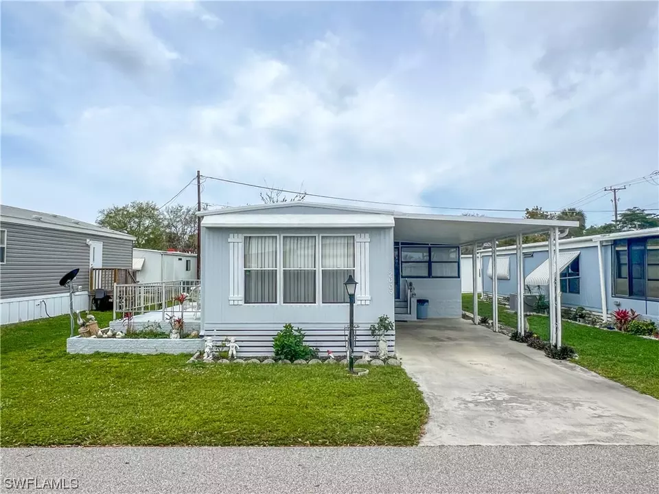 2009 Colby Ct, Naples, FL 34110 | 26 Photos - Movoto