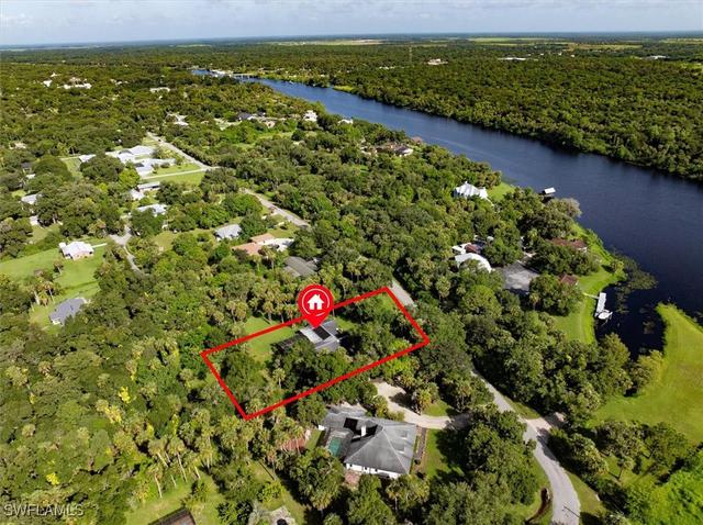 823 Fort Thompson Ave, Labelle, FL 33935 | 32 Photos - Movoto