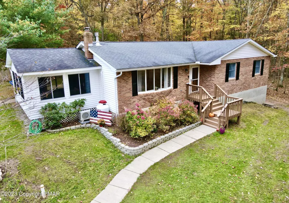 460 Rt 390, Tafton, PA 18464 | 73 Photos - Movoto