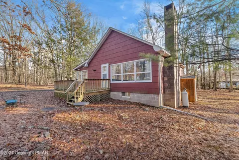 178 Timber Hill Rd, Henryville, PA 18332 | 39 Photos - Movoto