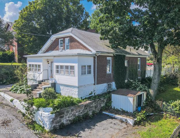 919 Walnut St, Freeland, PA 18224 | 41 Photos - Movoto