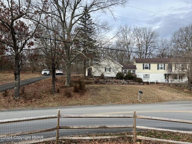 167 Municipal Dr, Bushkill, PA 18324 | 86 Photos - Movoto