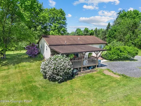 516 Weir Mountain Rd, Gilbert, PA 18331 | 40 Photos - Movoto