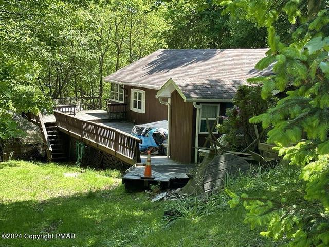 122 Hemlock Trl, Scotrun, PA 18355 - Movoto