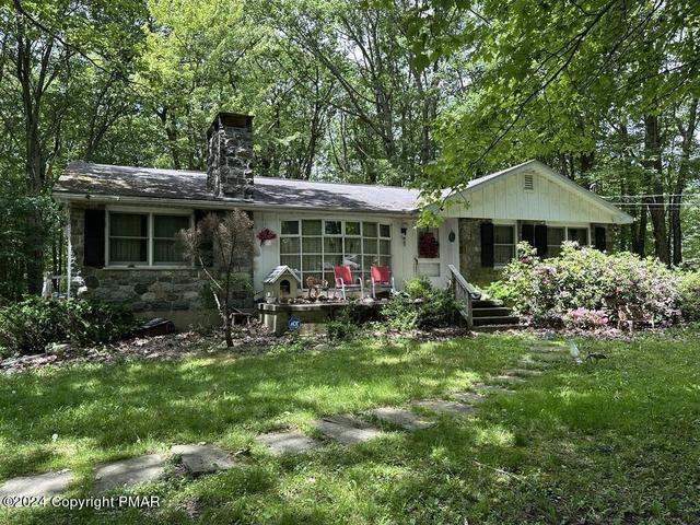 205 Winona Rd, Mount Pocono, PA 18344 | 10 Photos - Movoto