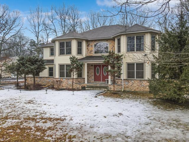 107 Gollum Ln, Tamiment, PA 18371 | MLS# PM-130020 | 47 Photos - Movoto