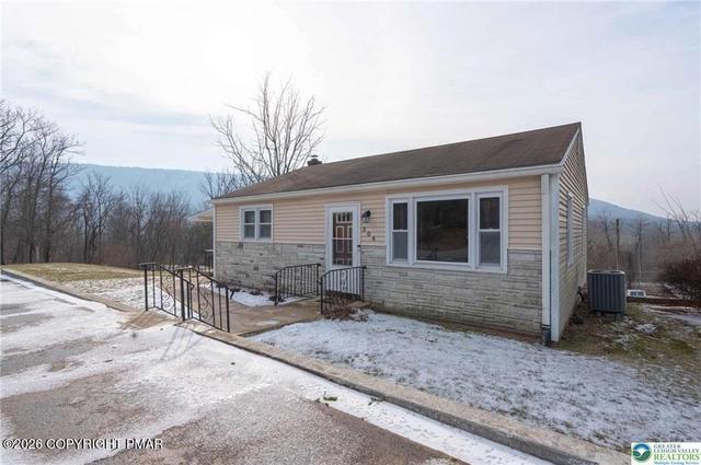 304 White Ln, Palmerton, PA 18071 | MLS# PM-138179 | 31 Photos - Movoto