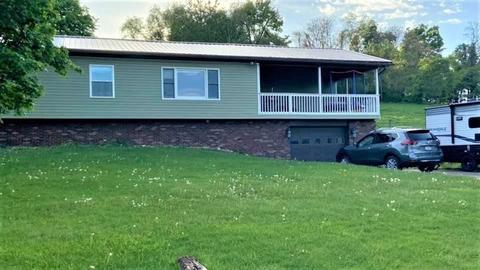 189 Lake Lynn, Lake Lynn, PA 15451 | 23 Photos | MLS #1501132 - Movoto