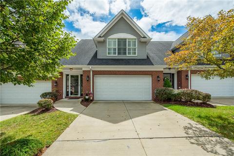 204 Lenox Ct #204, Imperial, PA 15126 | 17 Photos | MLS #1575093 - Movoto