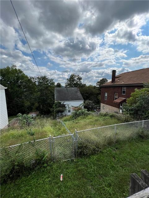 1704 Luty Ave, Reserve, PA 15212 | 14 Photos | MLS #1577199 - Movoto