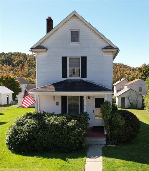 1015 Broadway Ave, East Butler, PA 16029 | 24 Photos | MLS #1581561 ...