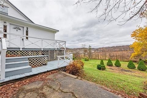 1117 National Pike, Uniontown, PA 15401 | 25 Photos | MLS #1582000 - Movoto