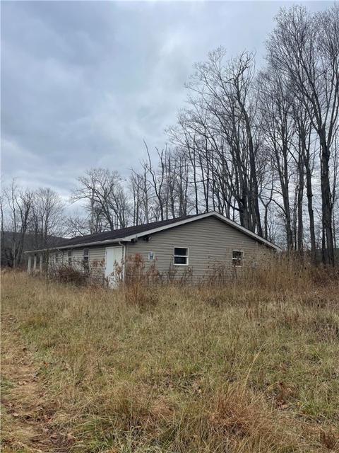565 Monument Rd, Central City, PA 15926 | 16 Photos | MLS #1588115 - Movoto