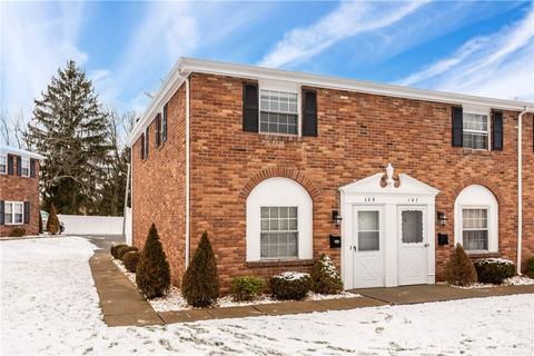 Condo/Townhouse Homes with 2+ Bedrooms for Sale in Lower Burrell PA