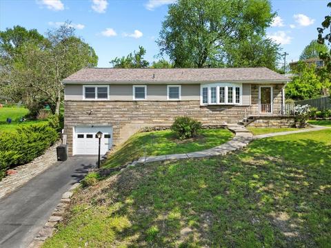 1547 Gilmore Dr, Jefferson Hills, PA 15025 | 1 photo | MLS #1605308 ...