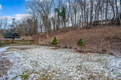 124 Gilmore Dr, Pittsburgh, PA 15235 | 32 Photos - Movoto