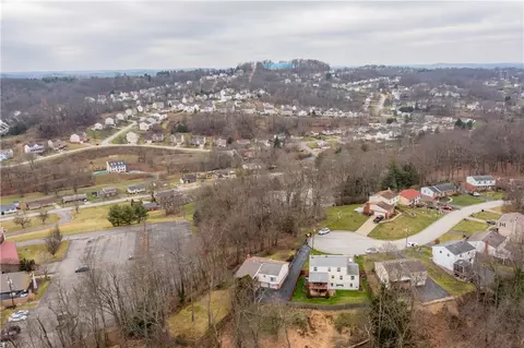 891 Hershire Dr, Bethel Park, PA 15102 | 38 Photos - Movoto