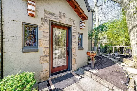 773 Gypsy Ln, Pittsburgh, PA 15228 | 28 Photos - Movoto