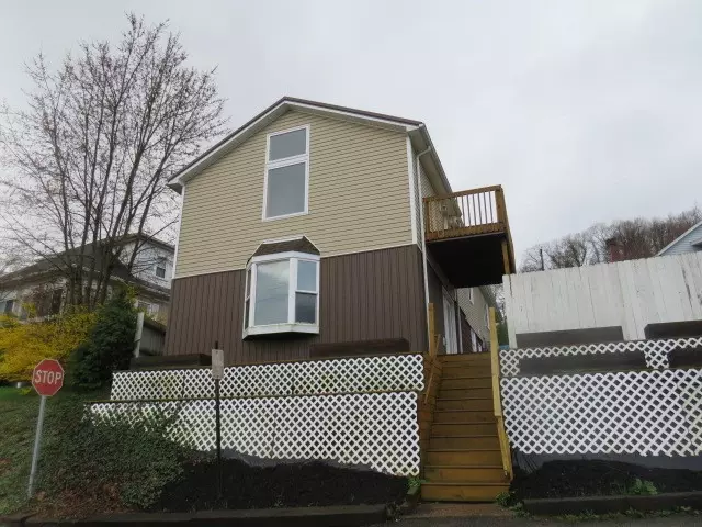 2337 Locust St, Greensburg, PA 15601 | 34 Photos - Movoto