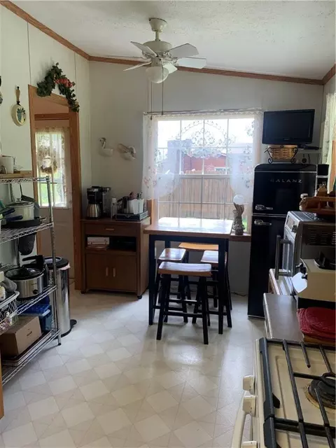 2041 Broadway Ave, Greensburg, PA 15601 | 13 Photos - Movoto