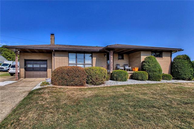 1253 Bailey Farm Rd, Greensburg, PA 15601 | 33 Photos - Movoto