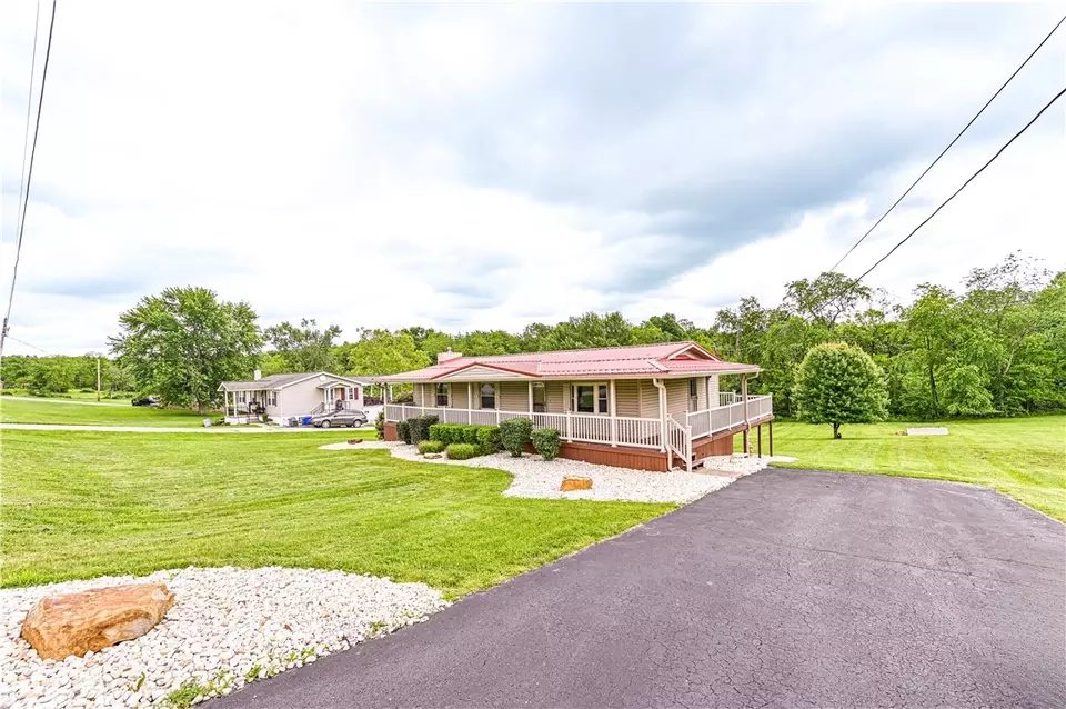 167 Brushwood Rd, Uniontown, PA 15401 | MLS# 1703510 | 24 Photos - Movoto
