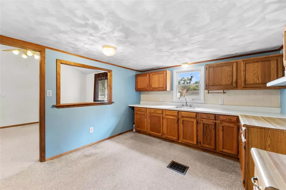 320 Cemetery Rd, Perryopolis, PA 15473 | MLS# 1721293 | 18 Photos - Movoto
