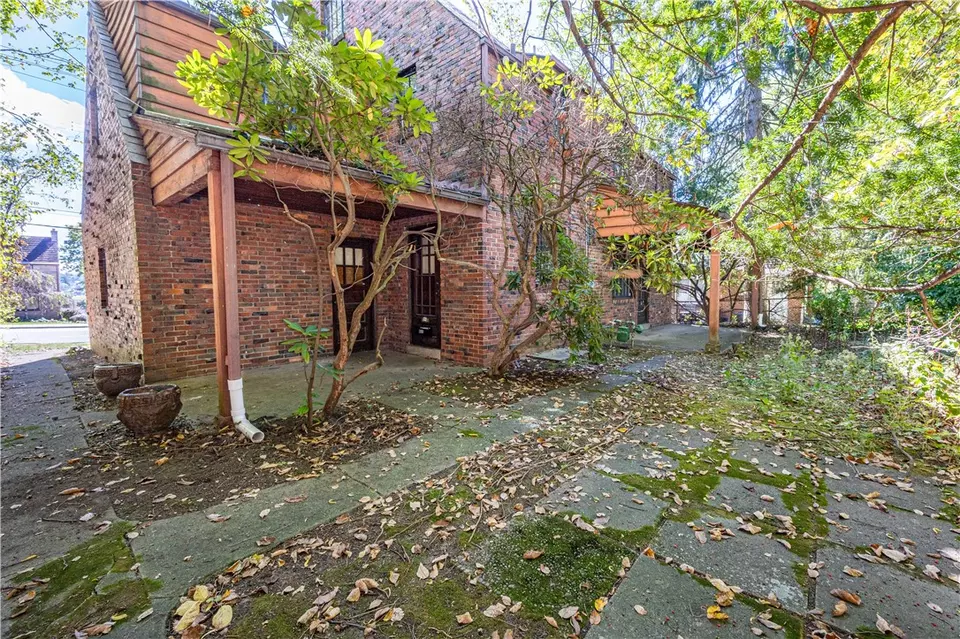 616 Bower Hill Rd, Pittsburgh, PA 15243 | MLS# 1724704 | 23 Photos - Movoto