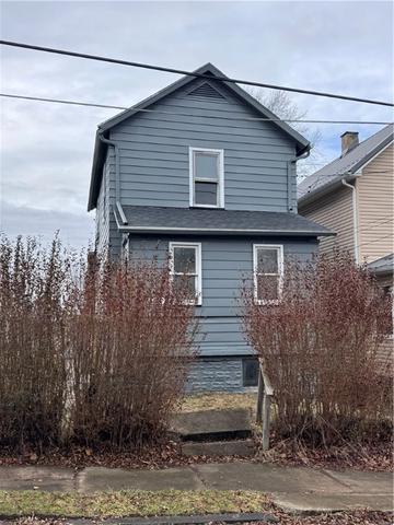 504 Emerson Ave, Farrell, PA 16121 | MLS# 1736479 | 24 Photos - Movoto