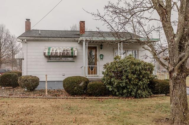 9 Jordan St, Fairchance, PA 15436 | MLS# 1737447 | 38 Photos - Movoto