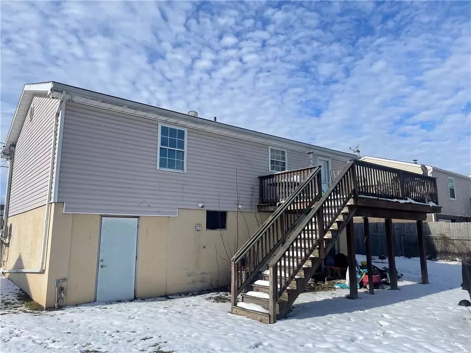 2311 Cowling Rd, Scottdale, PA 15683 | MLS# 1737572 | 19 Photos - Movoto