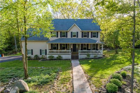 1222 Rosebud Ct, Effort, PA 18330 - Movoto.com