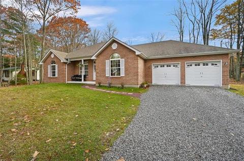 220 Stillwater Dr, Pocono Summit, PA 18346 | 39 Photos | MLS #705233 ...