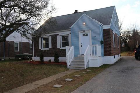 1330 Club Ave, Allentown, PA 18109 | 20 Photos - Movoto