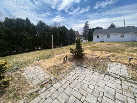 4 N 3rd St, Coplay, PA 18037 | 20 Photos | MLS #712622 - Movoto