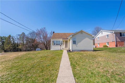 424 N 10th St, Lehighton Borough, PA 18235 | 42 Photos - Movoto