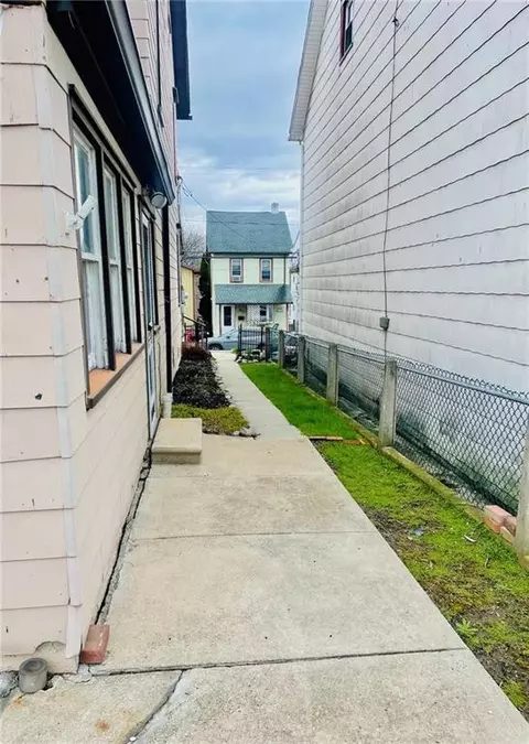 220 S Front St, Coplay, PA 18037 - Movoto