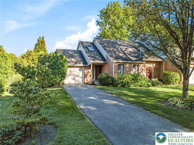 2850 Greenleaf Ct, Bethlehem, PA 18017 | 24 Photos - Movoto