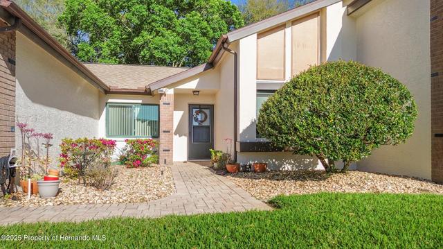 7429 Heather Walk Dr, Weeki Wachee, FL 34613 - Movoto