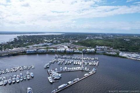 775 NW Flagler Ave #402, Stuart, FL 34994 | 49 Photos | MLS #M20038872 ...